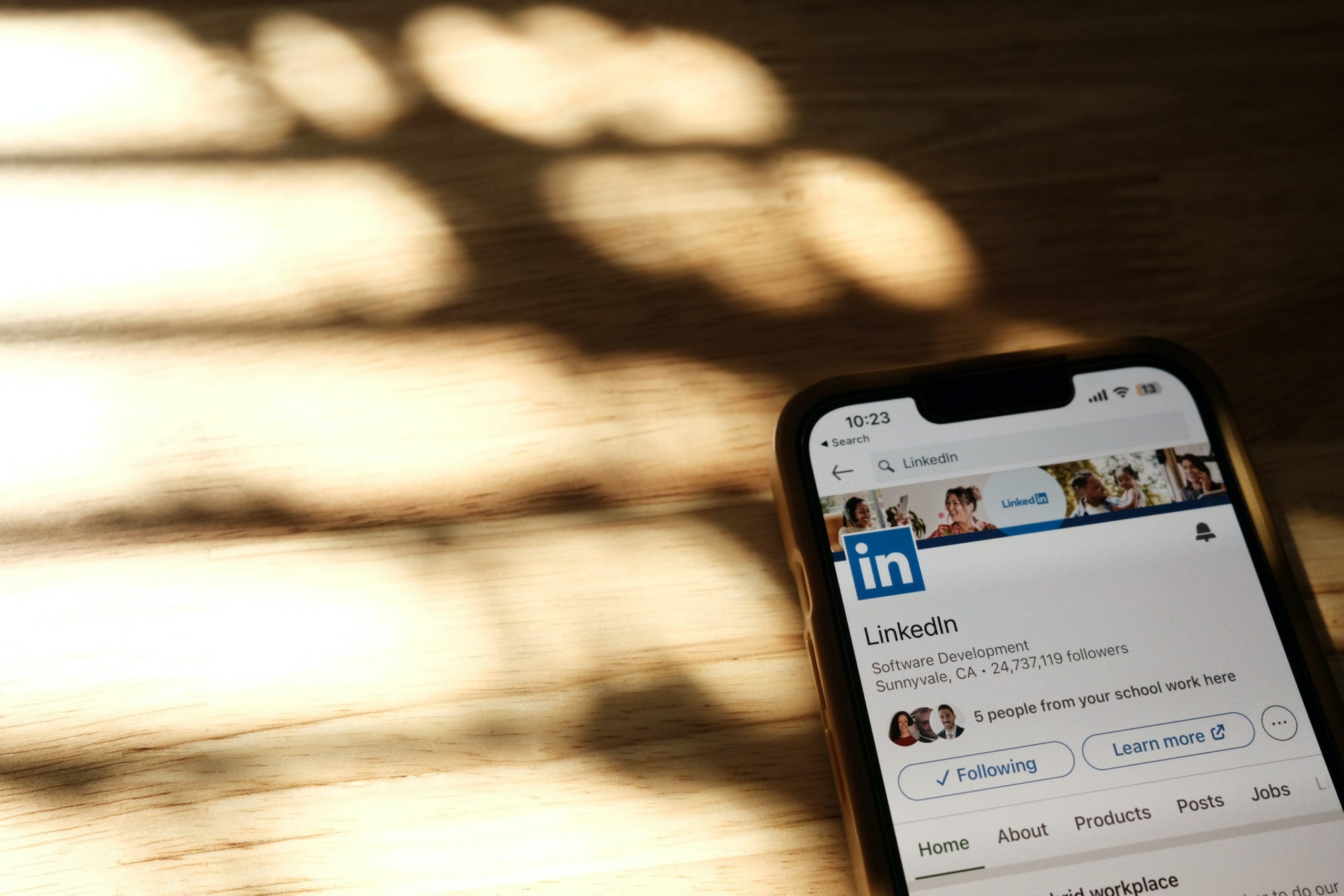 Développer une page pro ou un compte perso sur LinkedIn ? - Com' une pro